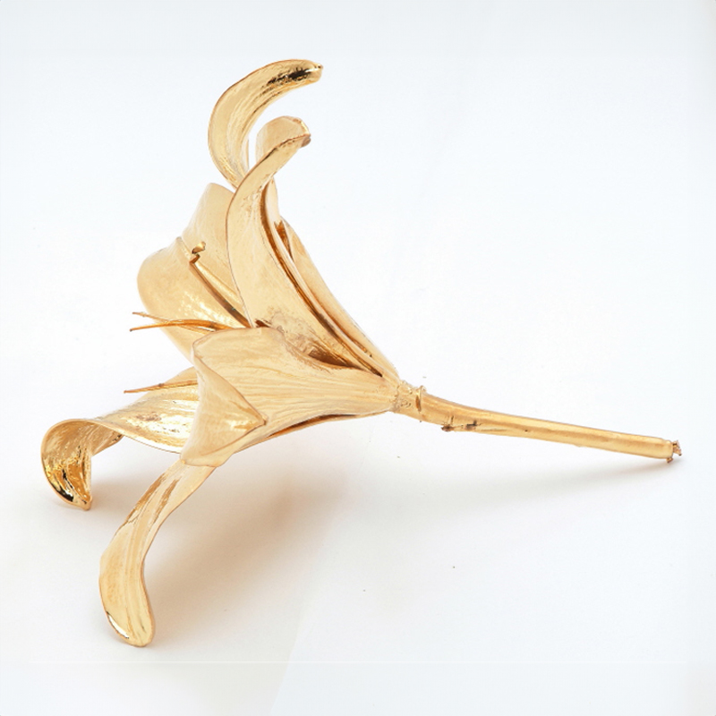 Asiatic Lily Dipped in 24k Gold - Living Gold Co.